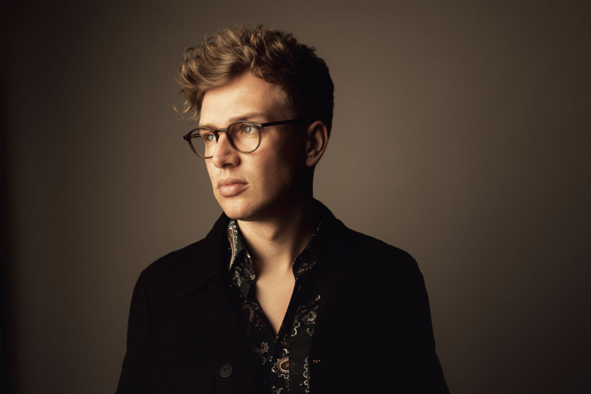 Phil Siemers veröffentlicht sein Debütalbum und kommt auf Tour | Mucke ...