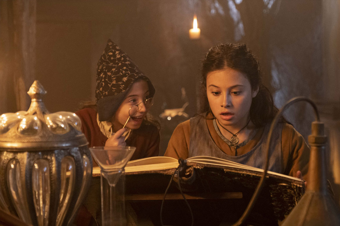 "Die Legende der Weihnachtshexe" - der Familienfilm jetzt im Kino ...