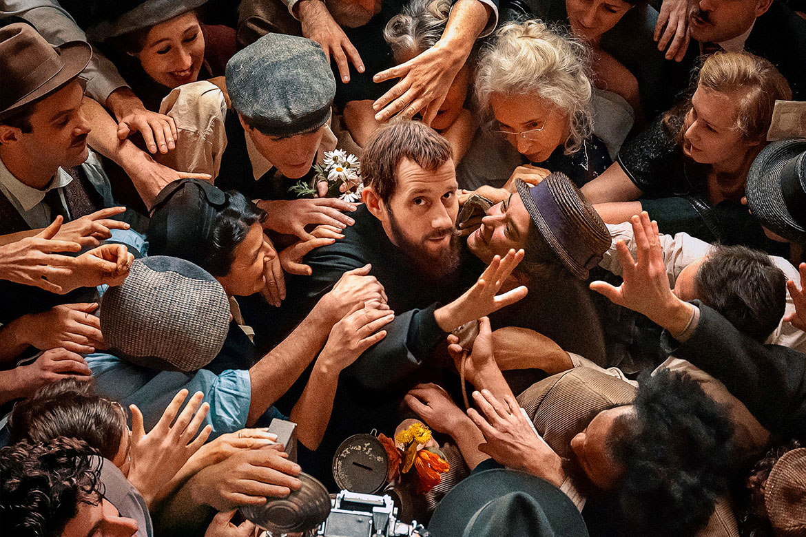 "Ein Leben für die Menschlichkeit - Abbé Pierre" - Freikarten-Verlosung ...